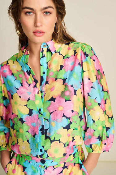 Fashion in bold colours and prints | Dare to be colourful – POM Amsterdam